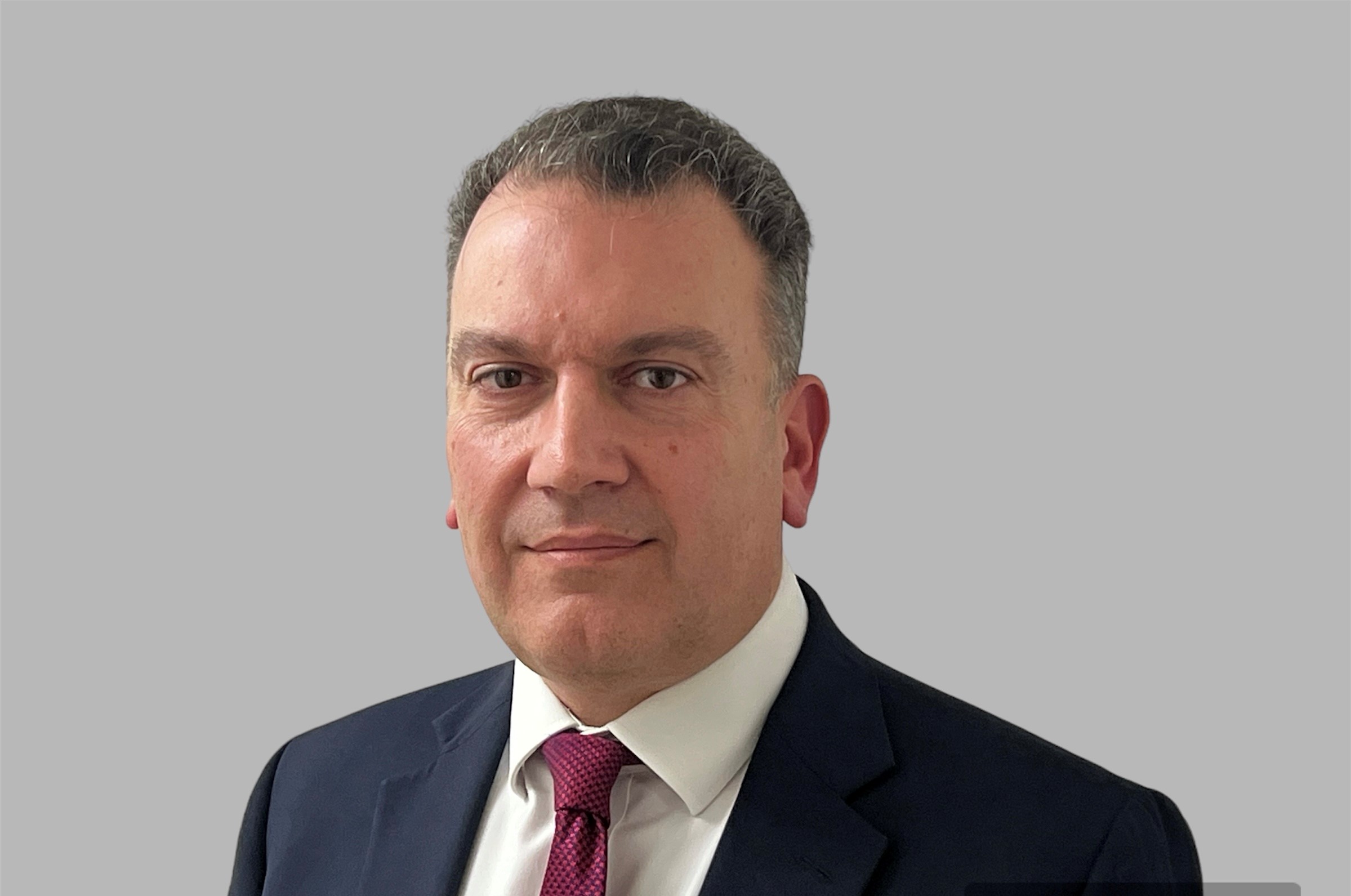 Sakis Pollalis - Consultant Orthopaedic Surgeon in Windsor