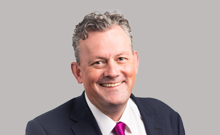 Justin Clark - Gynaecologist in the West Midlands