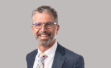 Gordon MacKay - Private Orthopaedic Surgeon in Scotland