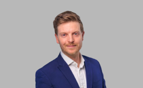 Mr Alex Magnussen